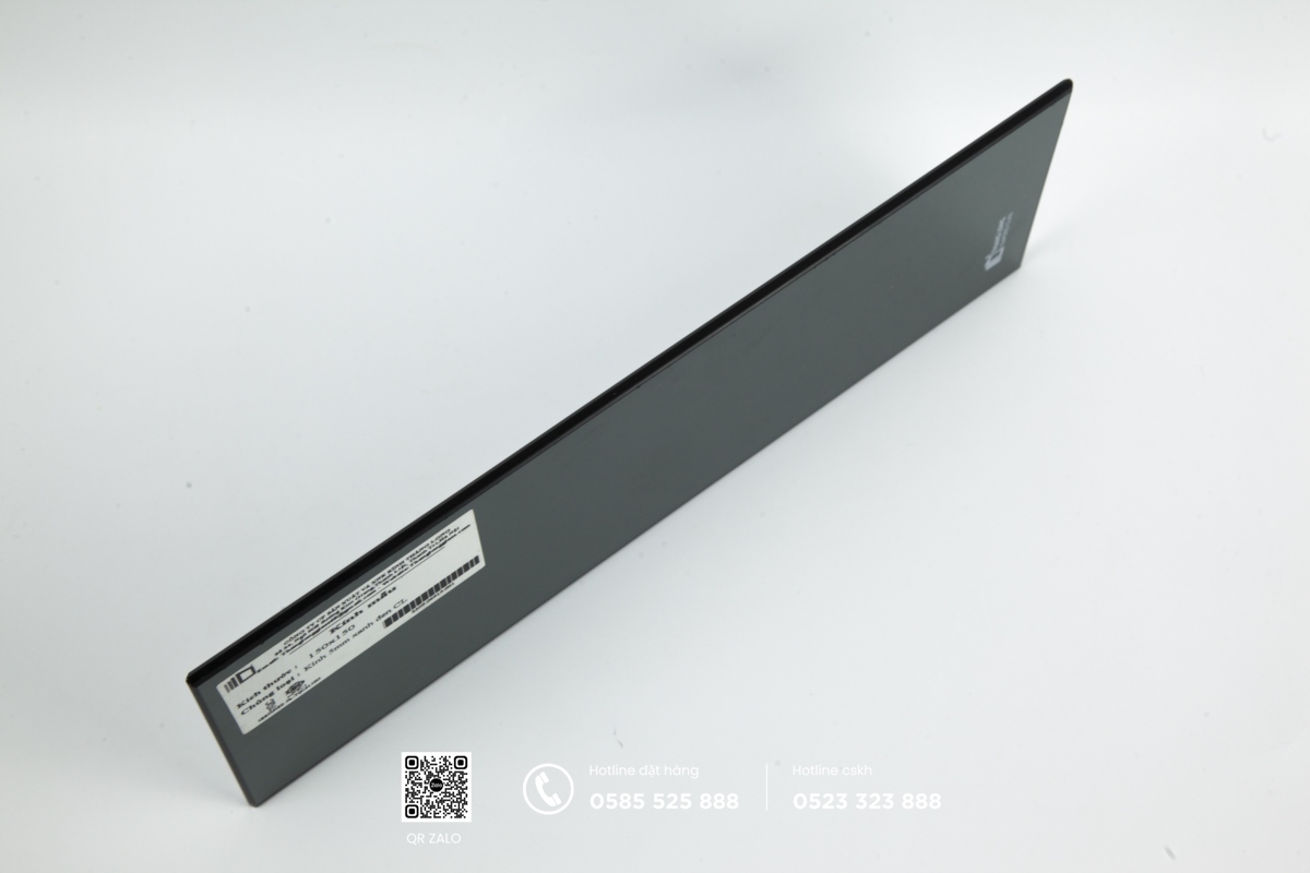 Mẫu kính xanh đen 5mm (5ly) Thăng Long Glass